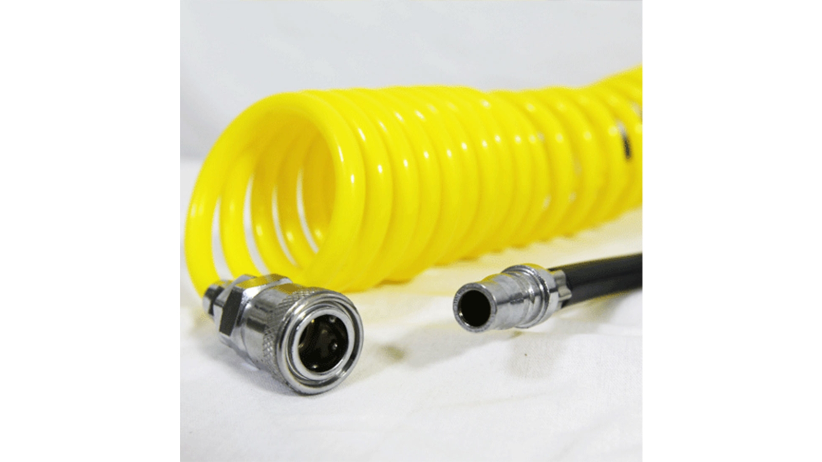 Camel 2 Cylinder 4 x 4 12V Portable Air Compressor 150 PSI | Harvey Norman