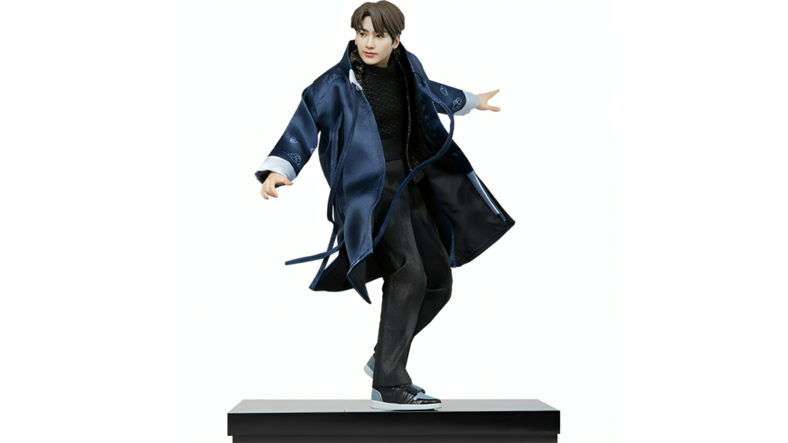 Music BTS Jung Kook Deluxe Statue | Harvey Norman