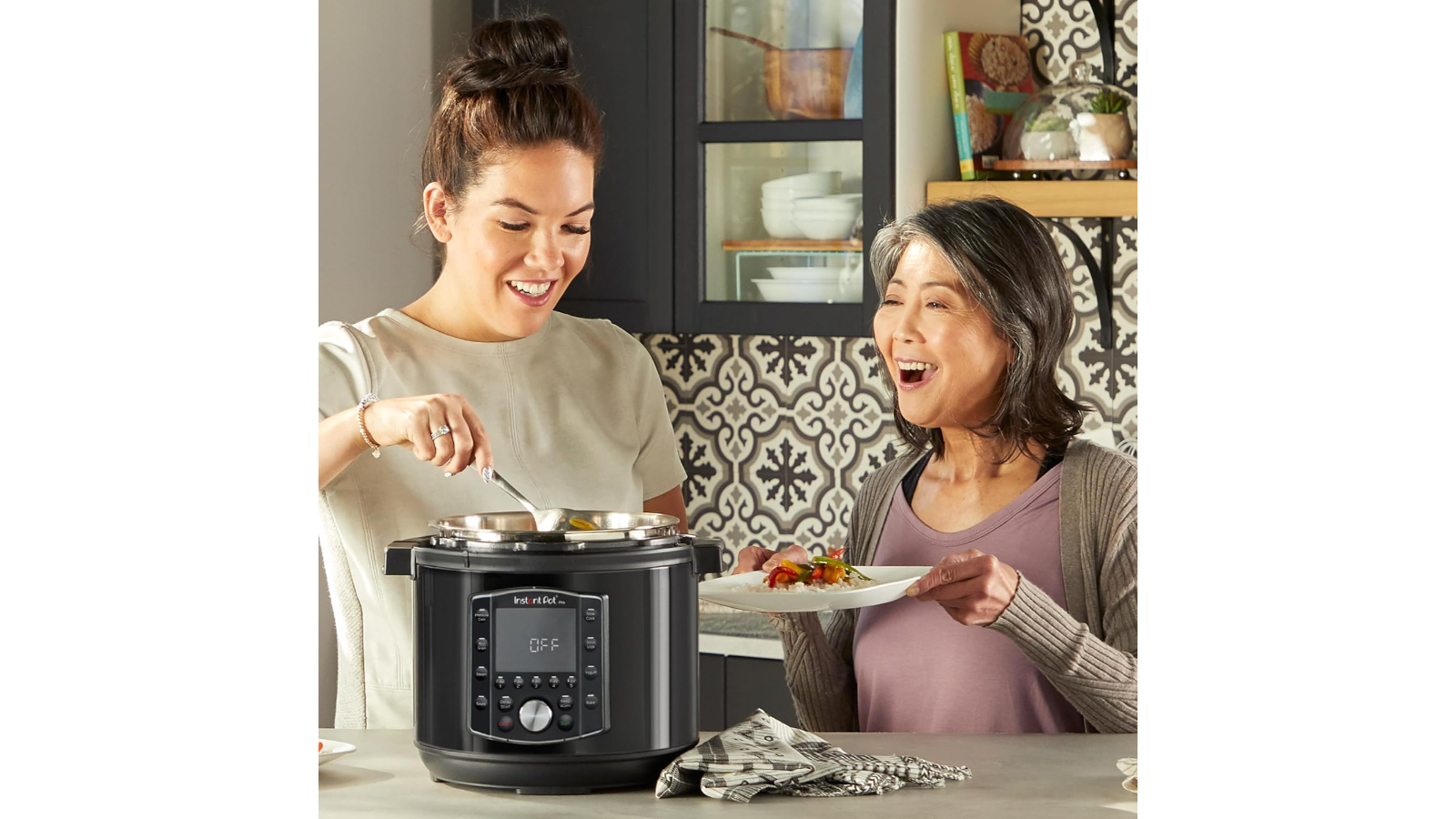 Instant Pot 8L Pro Multi-Cooker - Black | Harvey Norman
