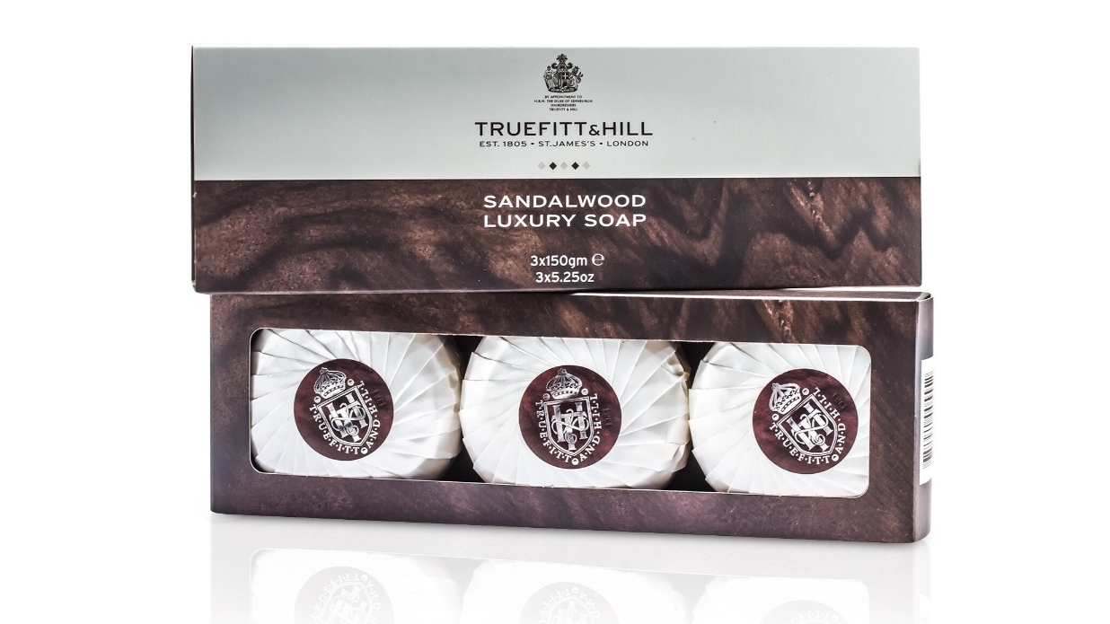 Truefitt & Hill Sandalwood Luxury Soap (Triple) - 150g/5.25oz | Harvey ...