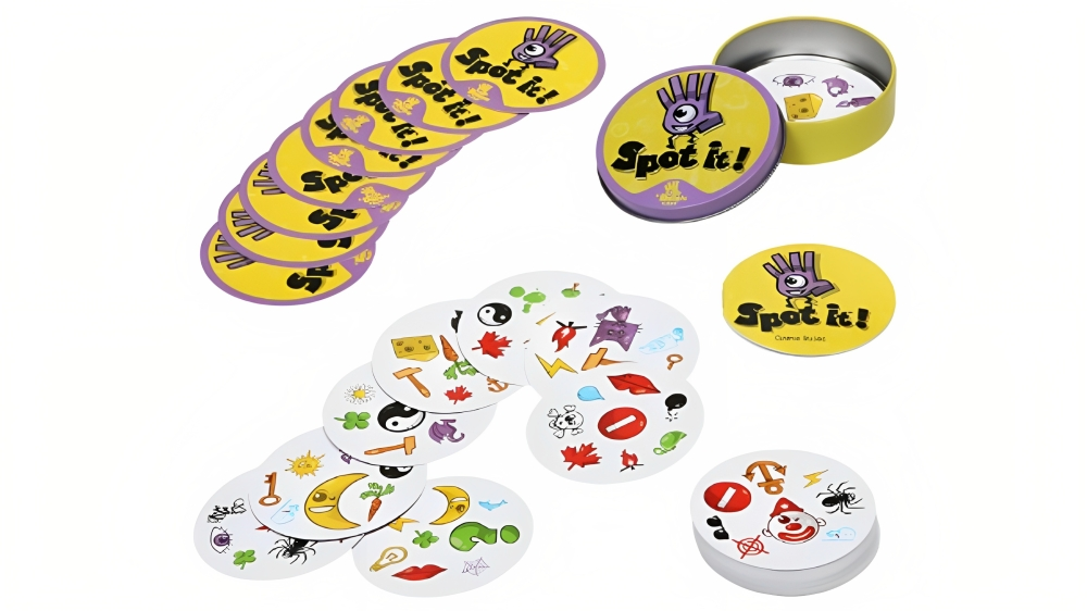 Moose Games Spot it Classic 7+ | Harvey Norman