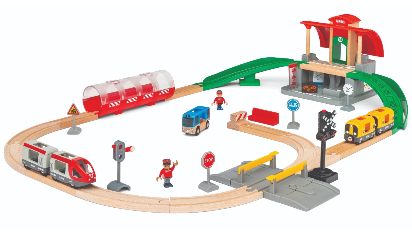 BRIO Central Station Set - 37 Piece | Harvey Norman