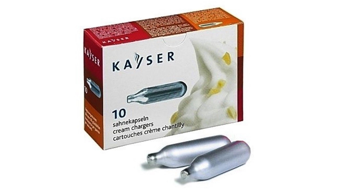 Avanti Cream Whipper plus 10 Cream Charger | Harvey Norman