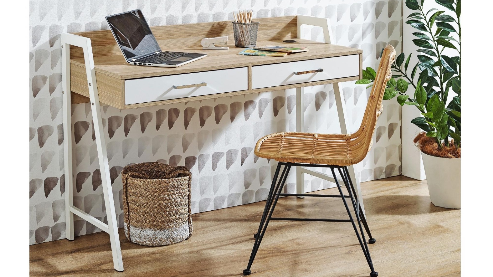 Harry MK2 Desk Harvey Norman