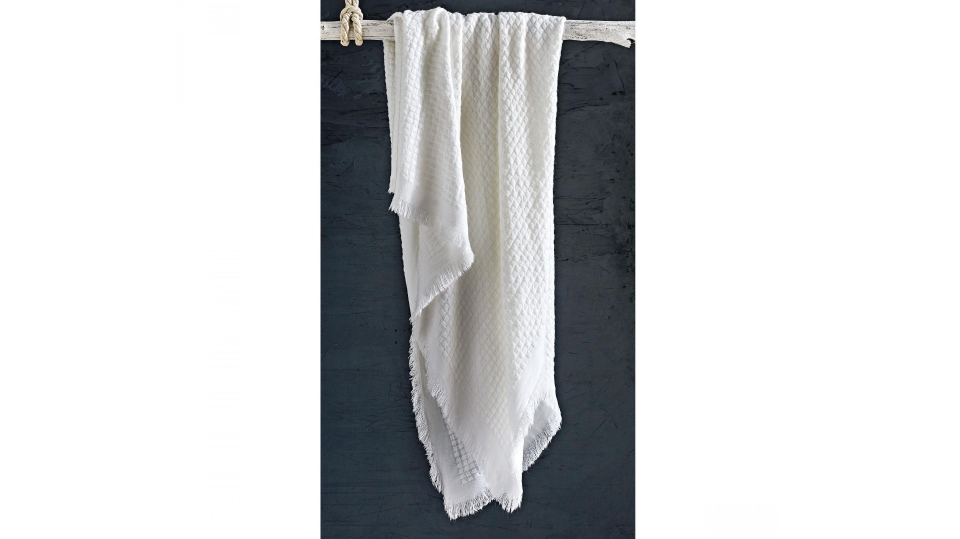 Byron White Throw | Harvey Norman