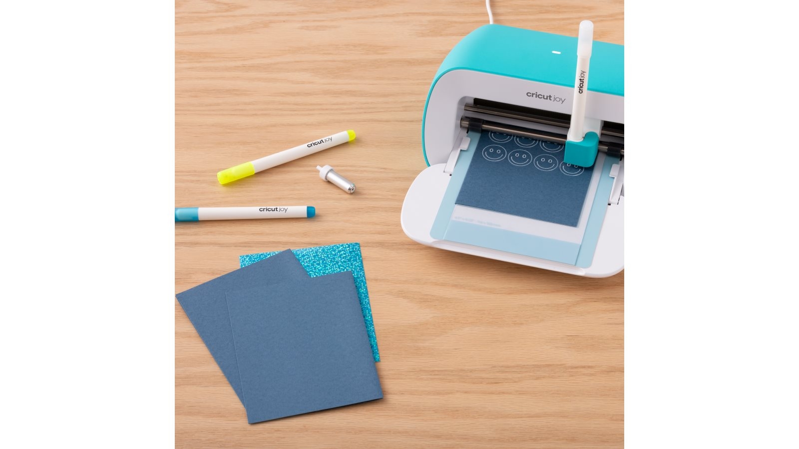 Cricut Joy Set of 3 Opaque Gel Pens (1.0mm) - Pink/White/Orange ...