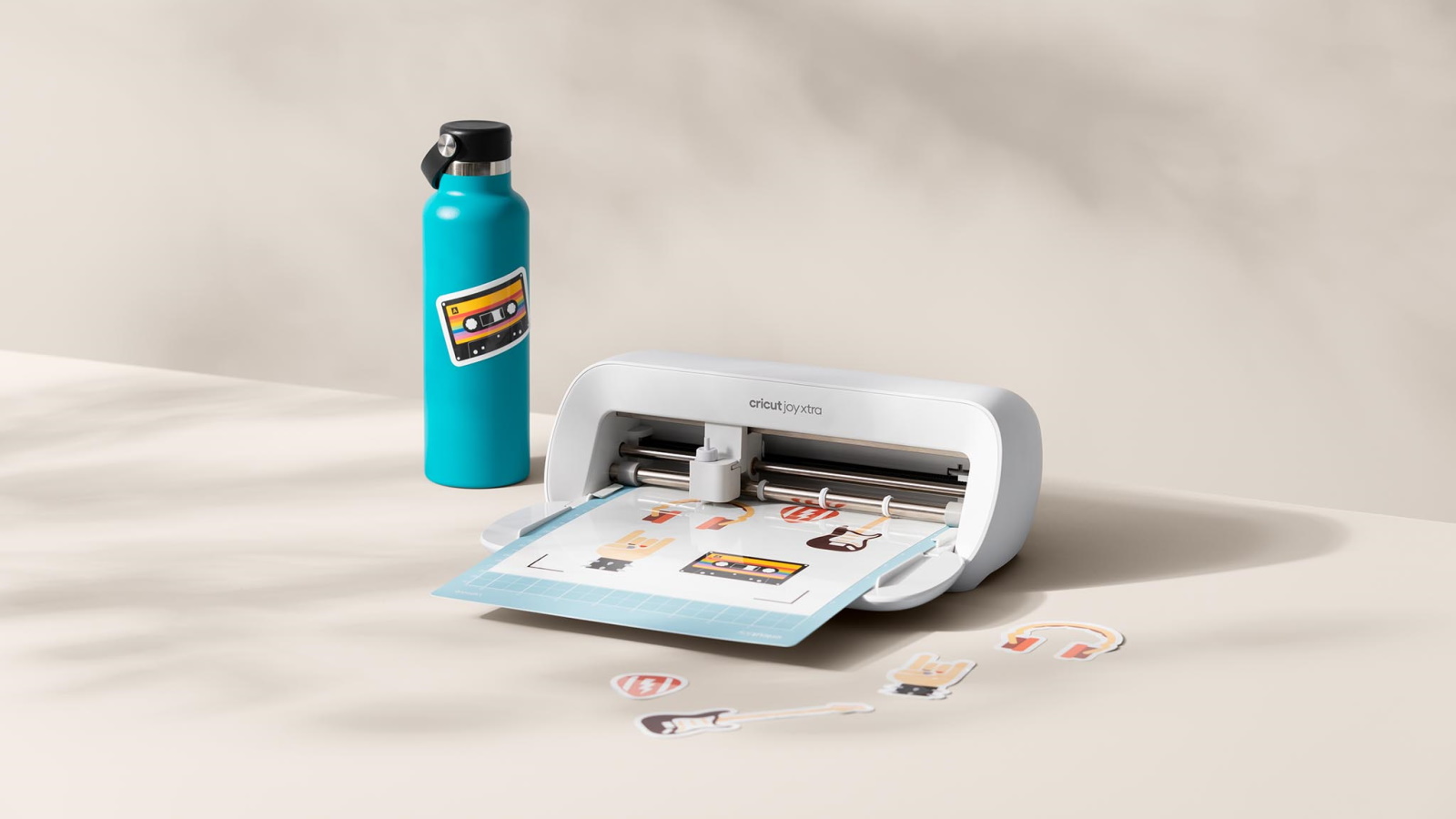 Cricut Joy Xtra Smart Cutting Machine | Harvey Norman