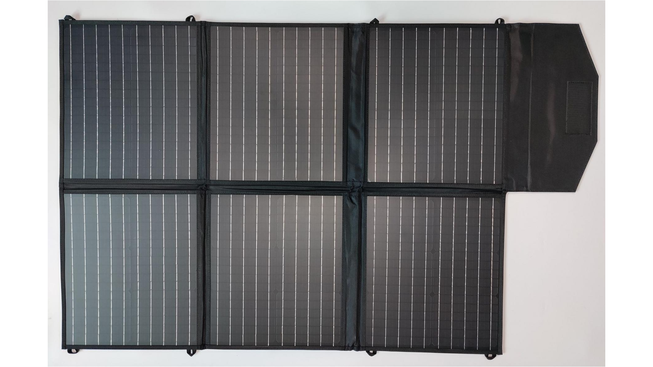 Millers Falls Portable Folding Solar Blanket 120W | Harvey Norman