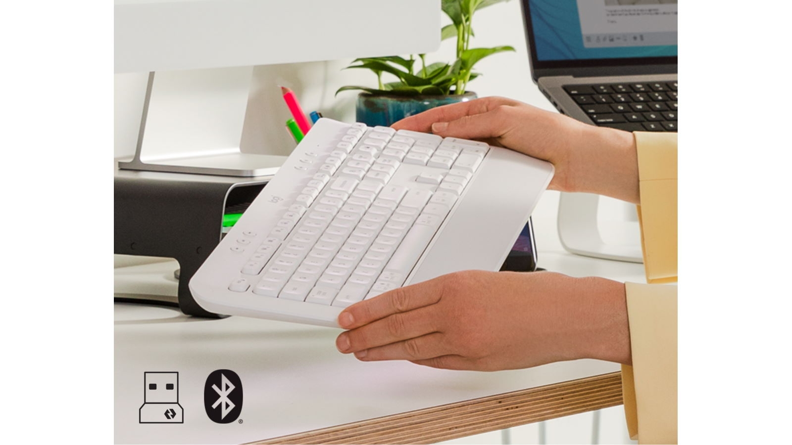 Logitech Signature K650 Wireless Keyboard - White | Harvey Norman