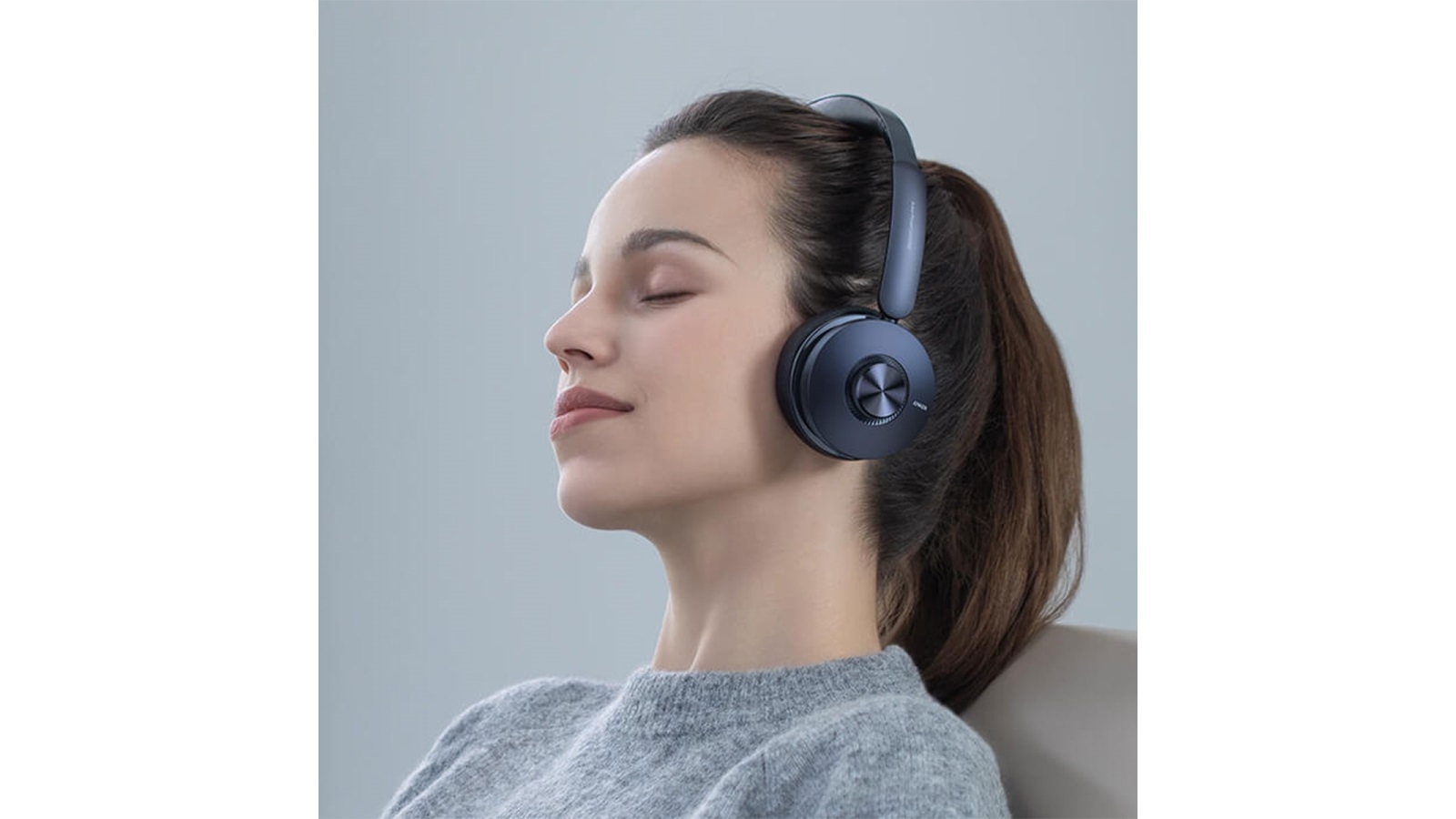 Anker PowerConf H700 Wireless Headset | Harvey Norman