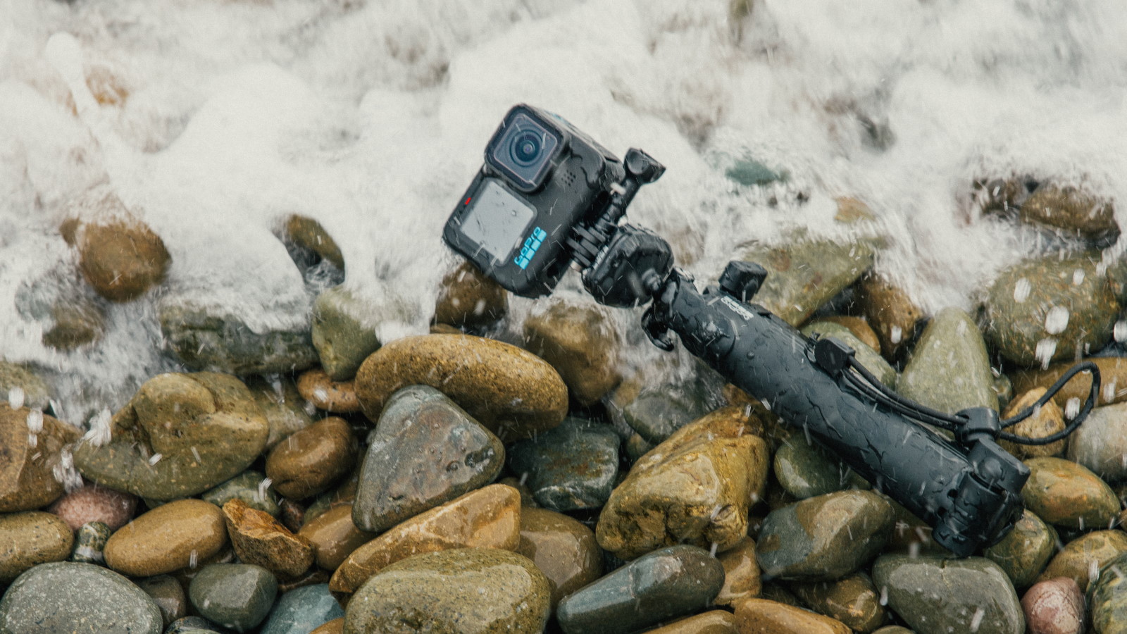 GoPro 3-Way Grip/Extension/Tripod 2.0 | Harvey Norman