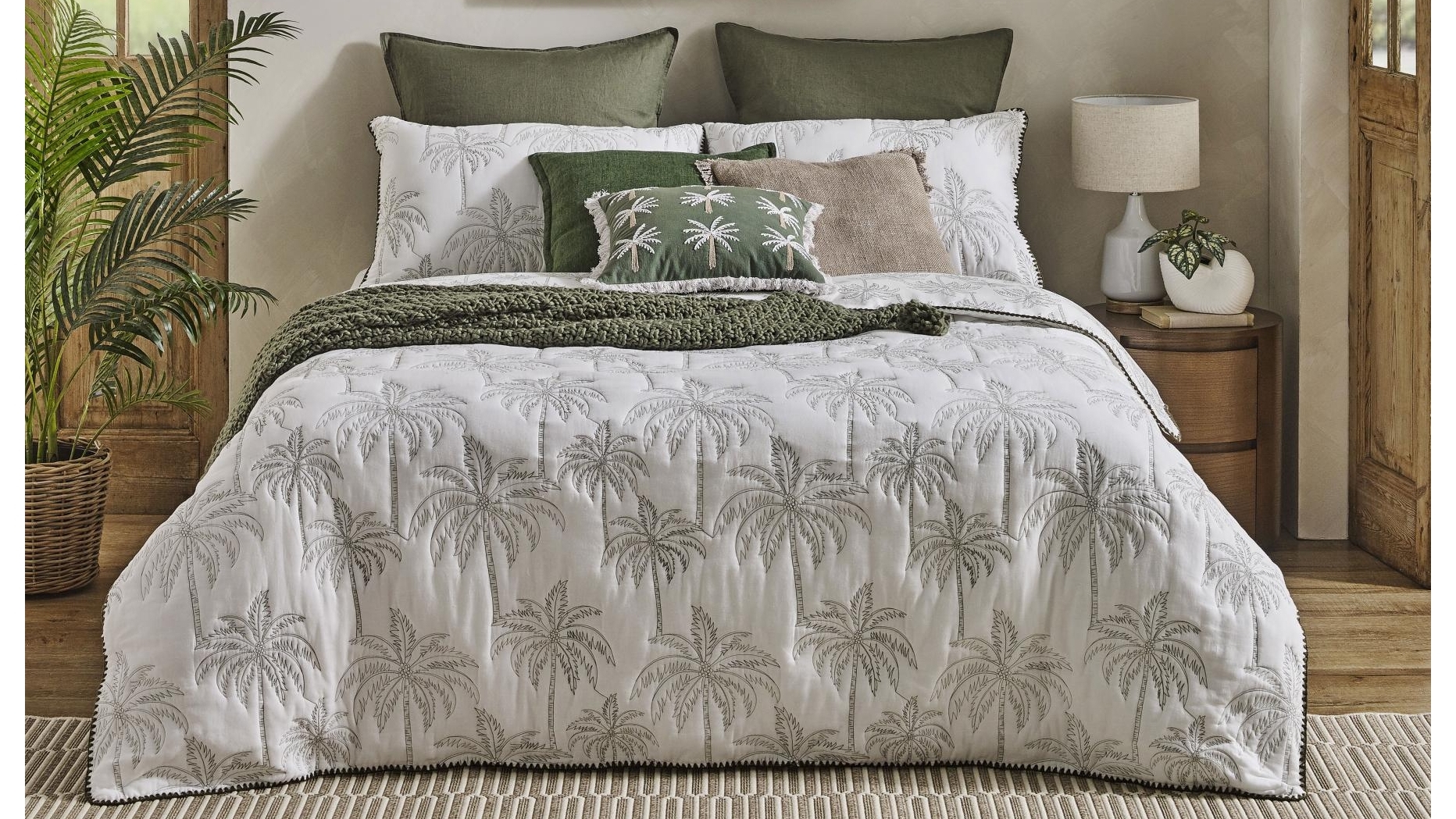 L'Avenue Ohana Palm Quilt Cover Set - Queen | Harvey Norman