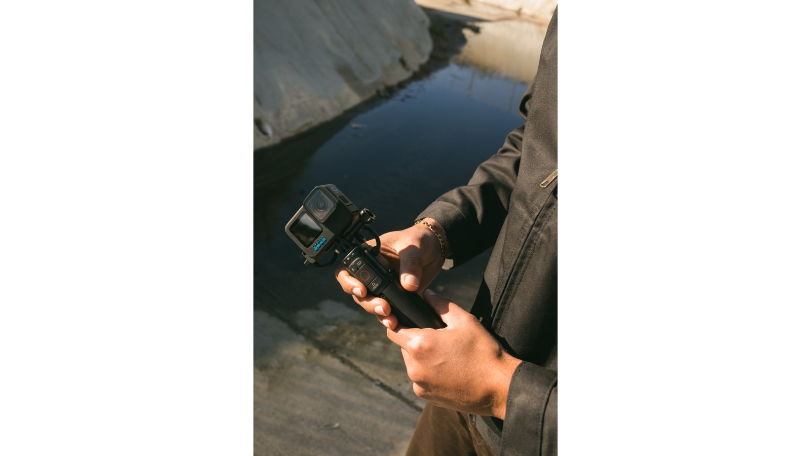 GoPro Volta External Battery Grip/Tripod/Remote for HERO11/HERO10 Black ...