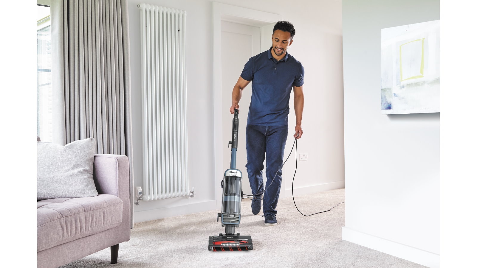 Shark Stratos XL Pet Pro Powered Lift-Away Upright Vacuum | Harvey Norman