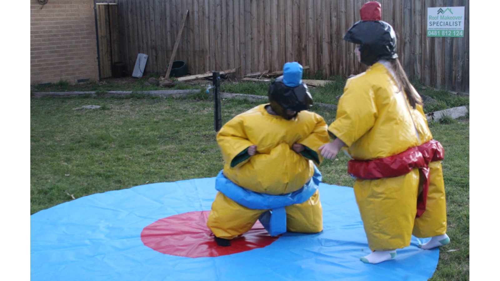 Jenjo Kids Sumo Suits With Helmet and Gloves | Harvey Norman