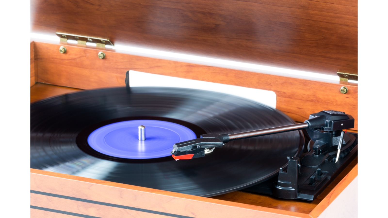 Lenoxx Bluetooth Retro Music Centre Turntable | Harvey Norman