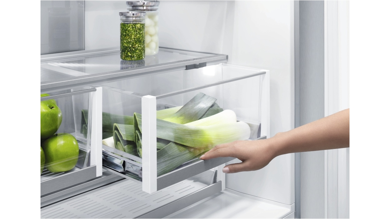 Fisher & Paykel 90cm Series 7 Integrated French Door Refrigerator ...