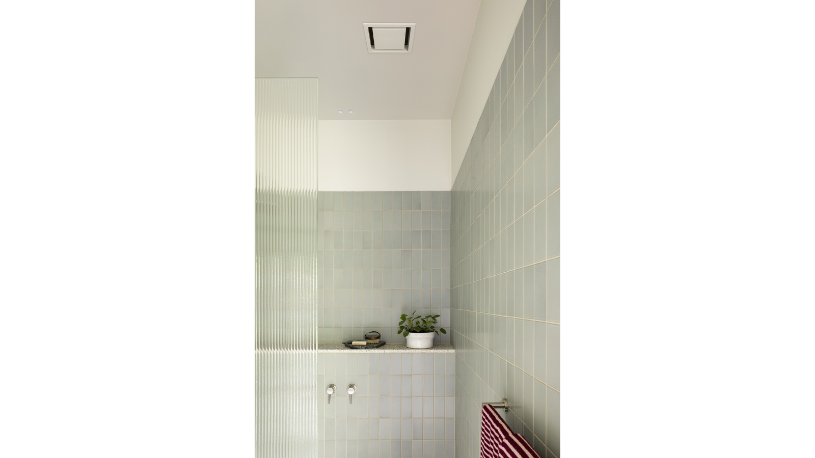 Schweigen Silent Multi Purpose Exhaust Fan with White Square Recessed ...