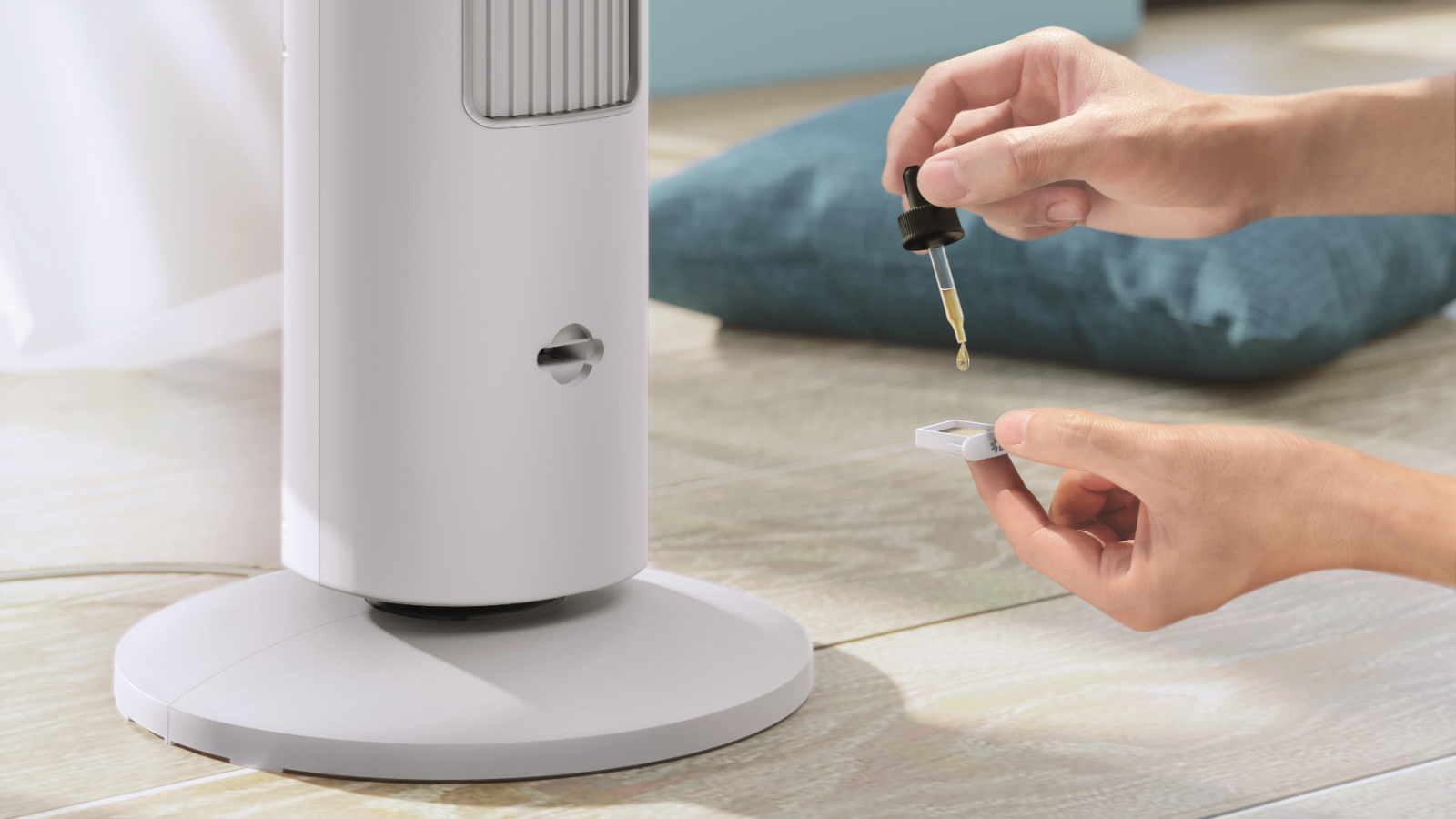 Philips 5000 Series Tower Fan - White | Harvey Norman