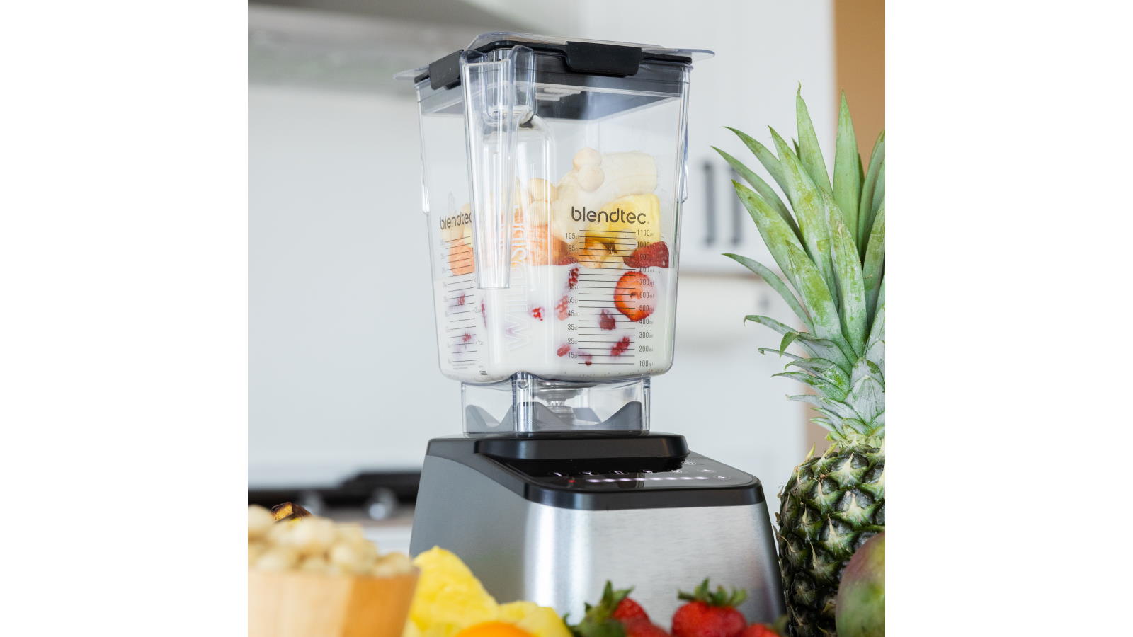 Blendtec Designer 650 S Blender with WildSide+ - Silver | Harvey Norman