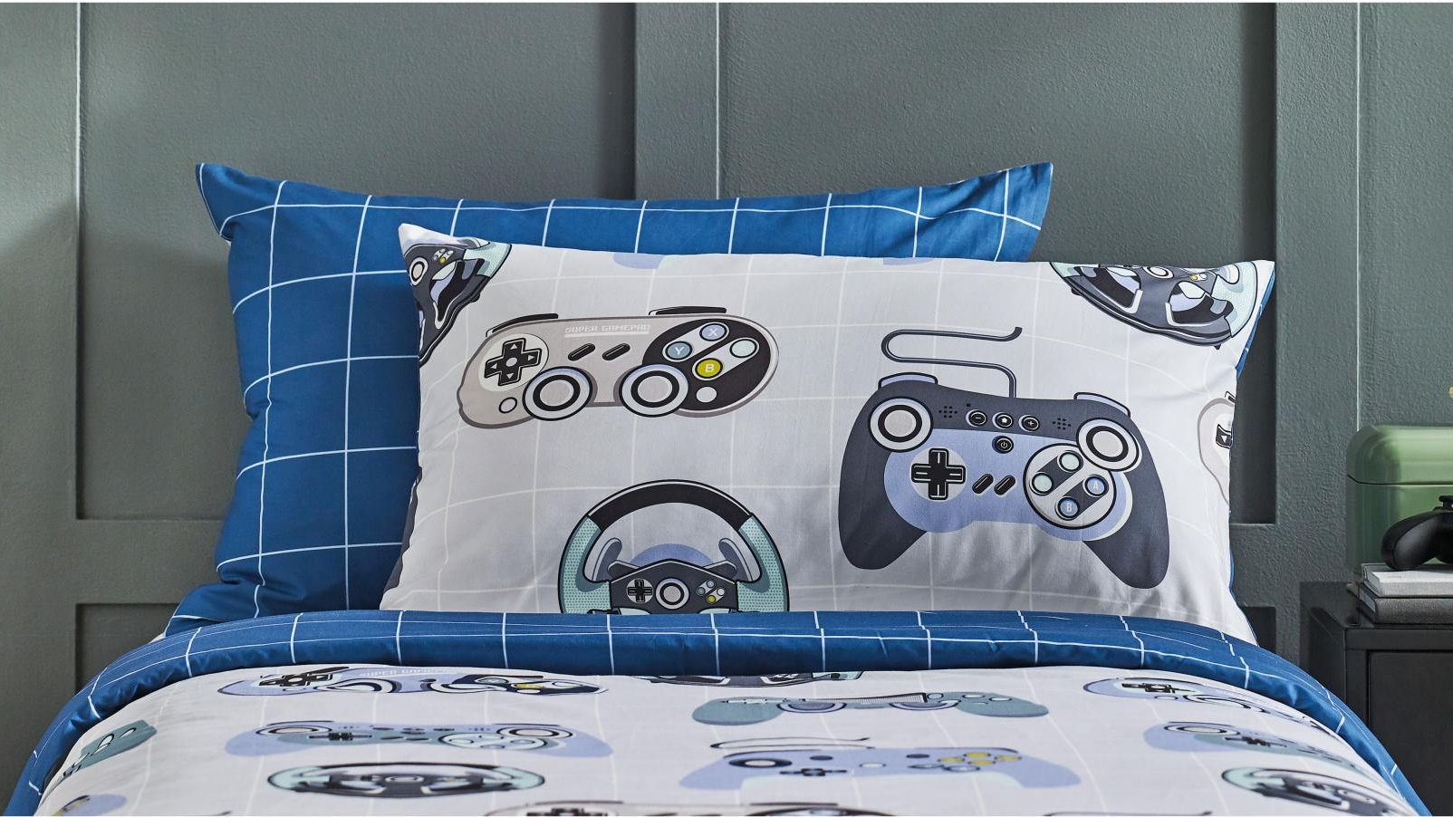 Gamer Glint Glow In The Dark Quilt Cover Set | Harvey Norman