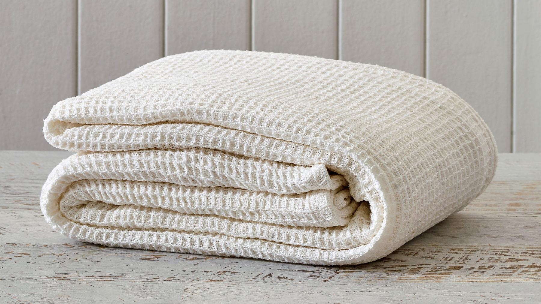L'Avenue Cotton Waffle White Blanket | Harvey Norman