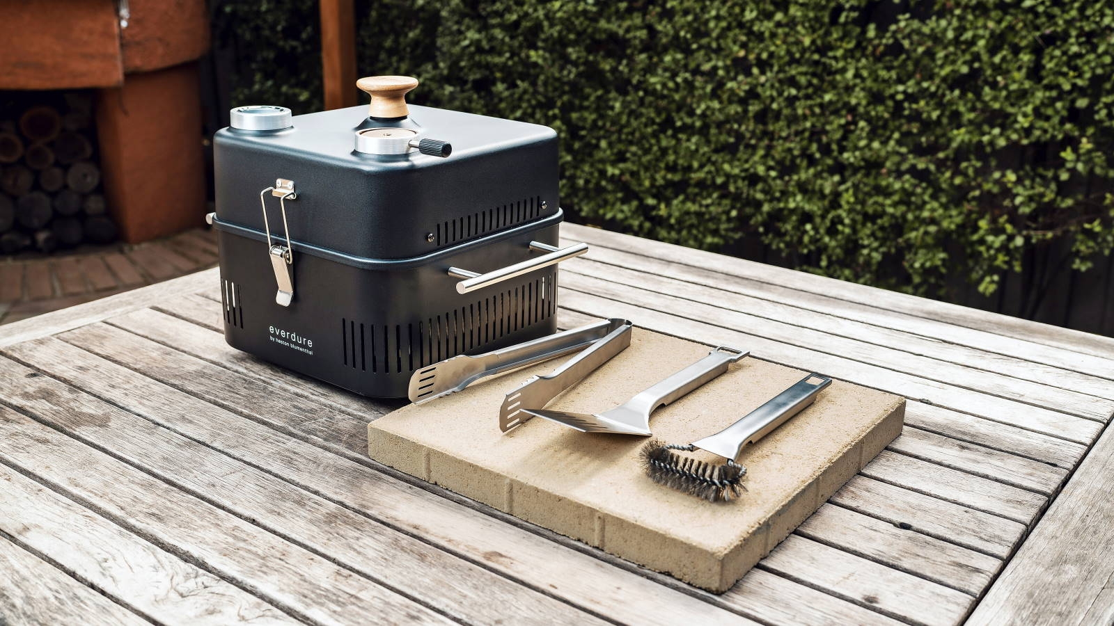 Everdure by Heston Blumenthal CUBE 360 Black Charcoal BBQ with 3-Piece ...