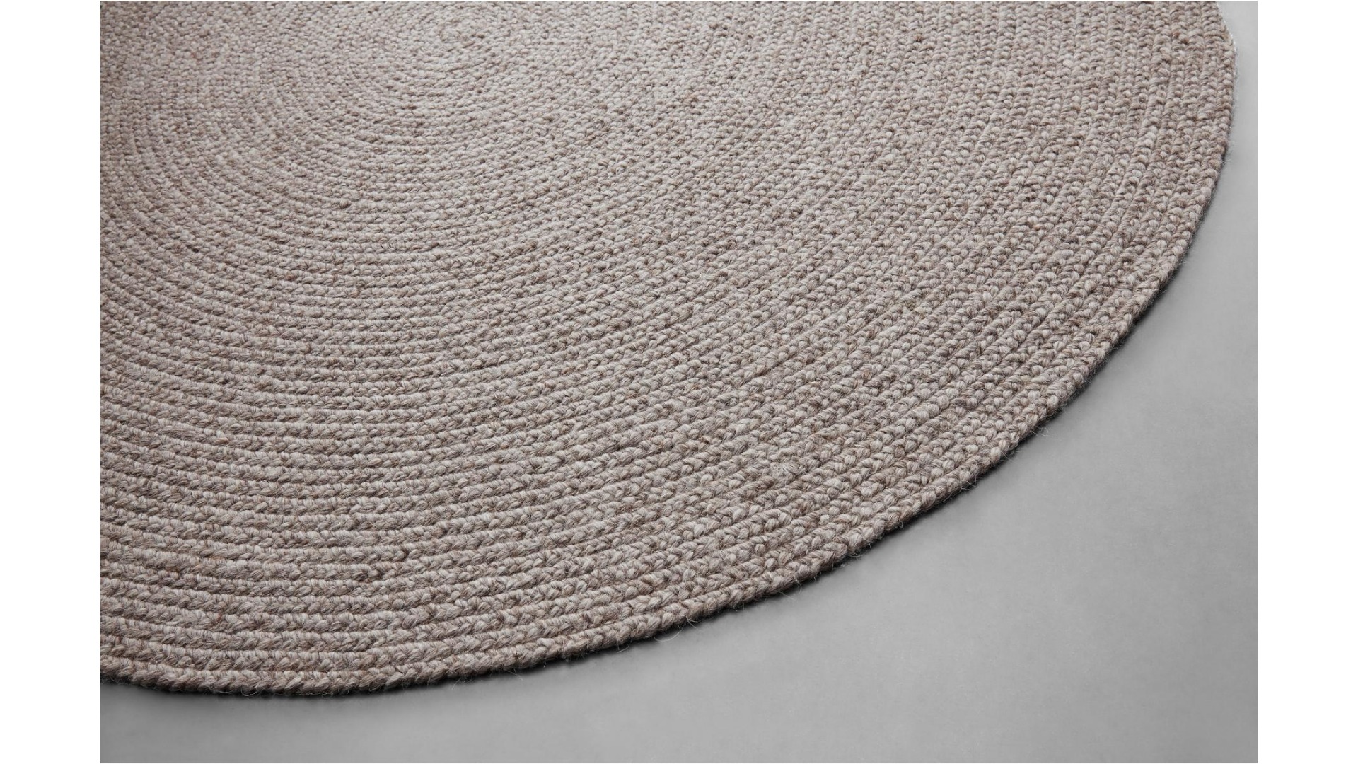 Javi Mocha Round Rug | Harvey Norman