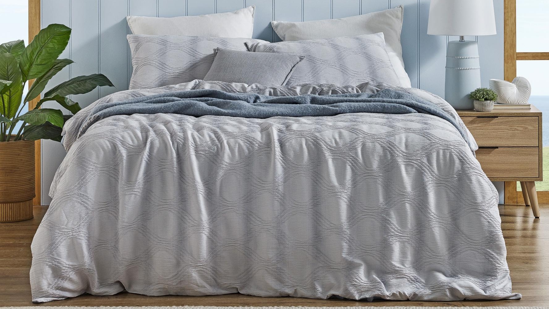 L'Avenue Calder Quilt Cover Set - Super King | Harvey Norman