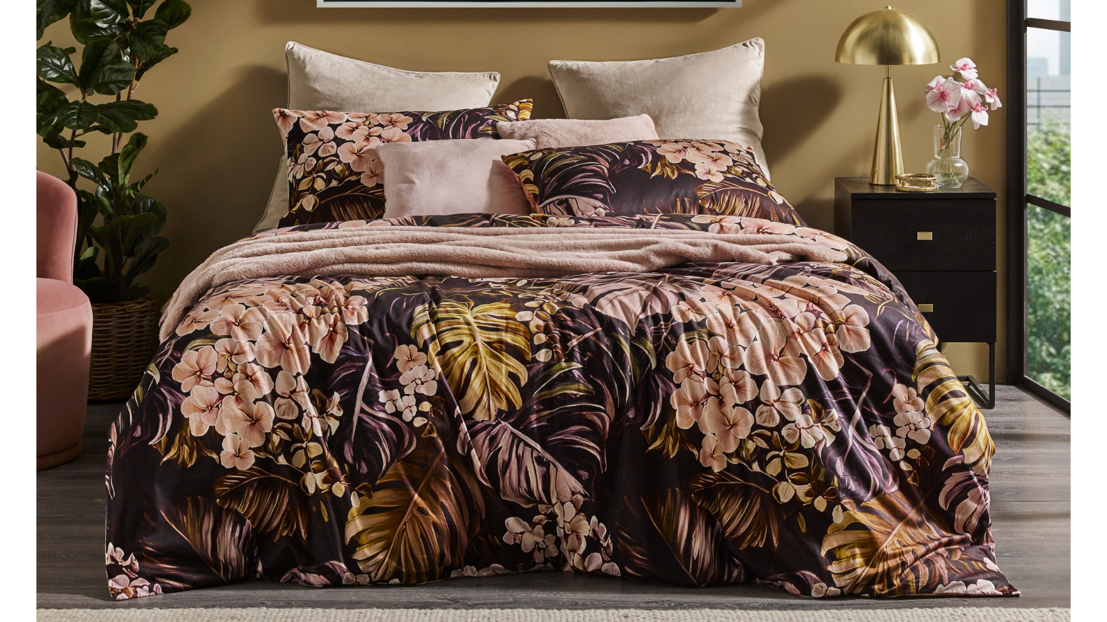 L'Avenue Luxury Solace Quilt Cover Set | Harvey Norman