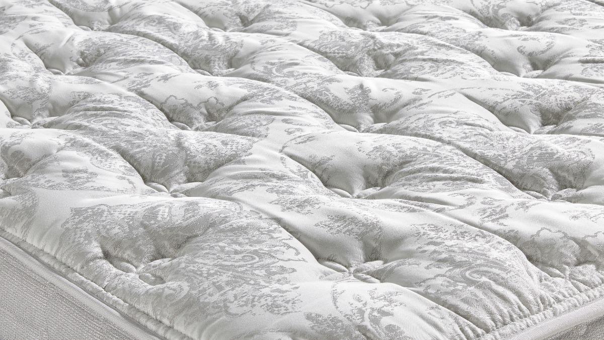 King Koil Chiro Ultimate Plush Mattress - Queen | Harvey Norman