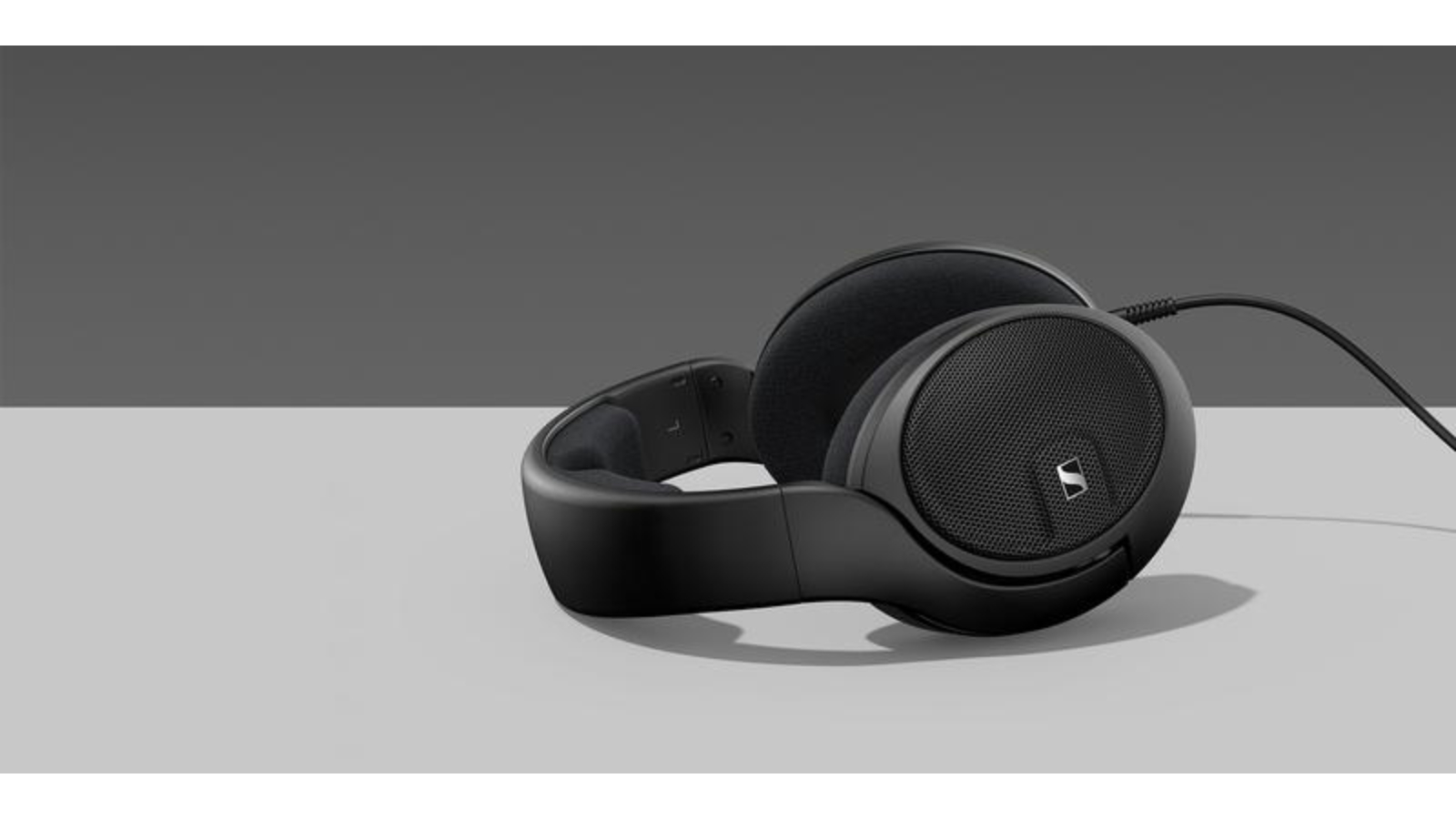 Sennheiser HD 560S Open Back Headphones | Harvey Norman