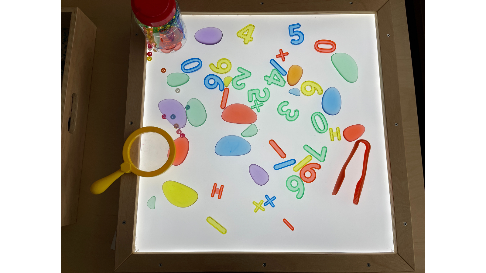 Jooyes Kids Portable LED Light Table Sensory Play Light Box | Harvey Norman