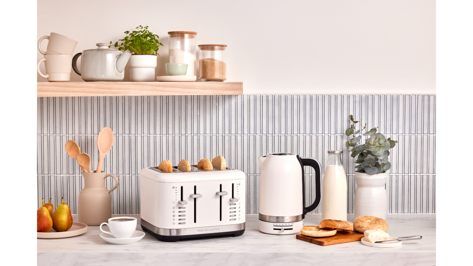 KitchenAid 4 Slice Toaster - Porcelain White | Harvey Norman