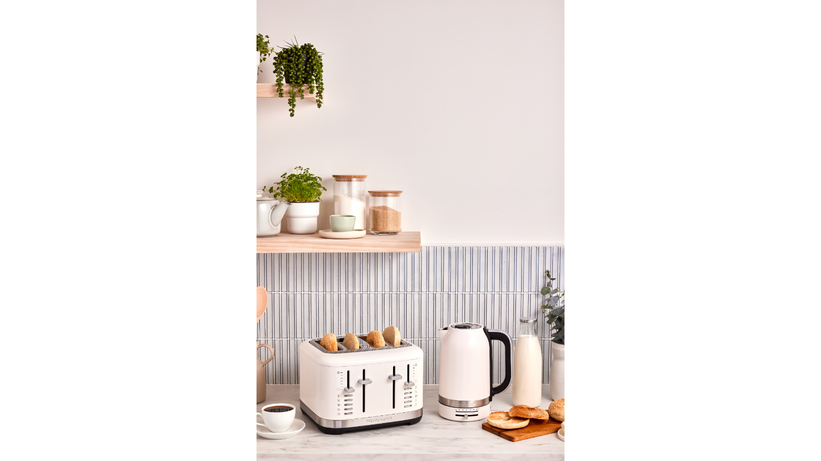 KitchenAid 4 Slice Toaster - Porcelain White | Harvey Norman