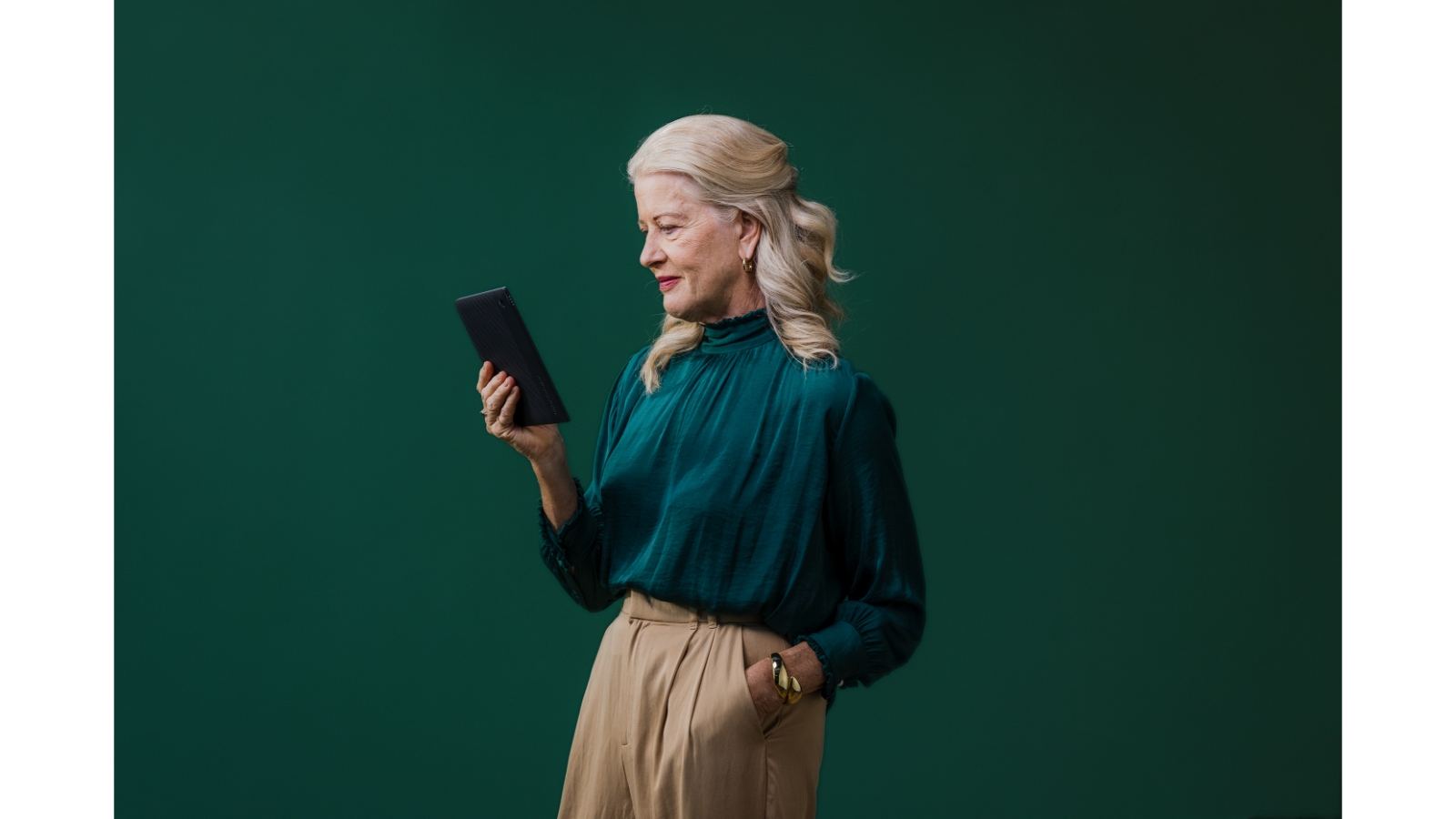 Kobo Sage eReader - 8 inches | Harvey Norman