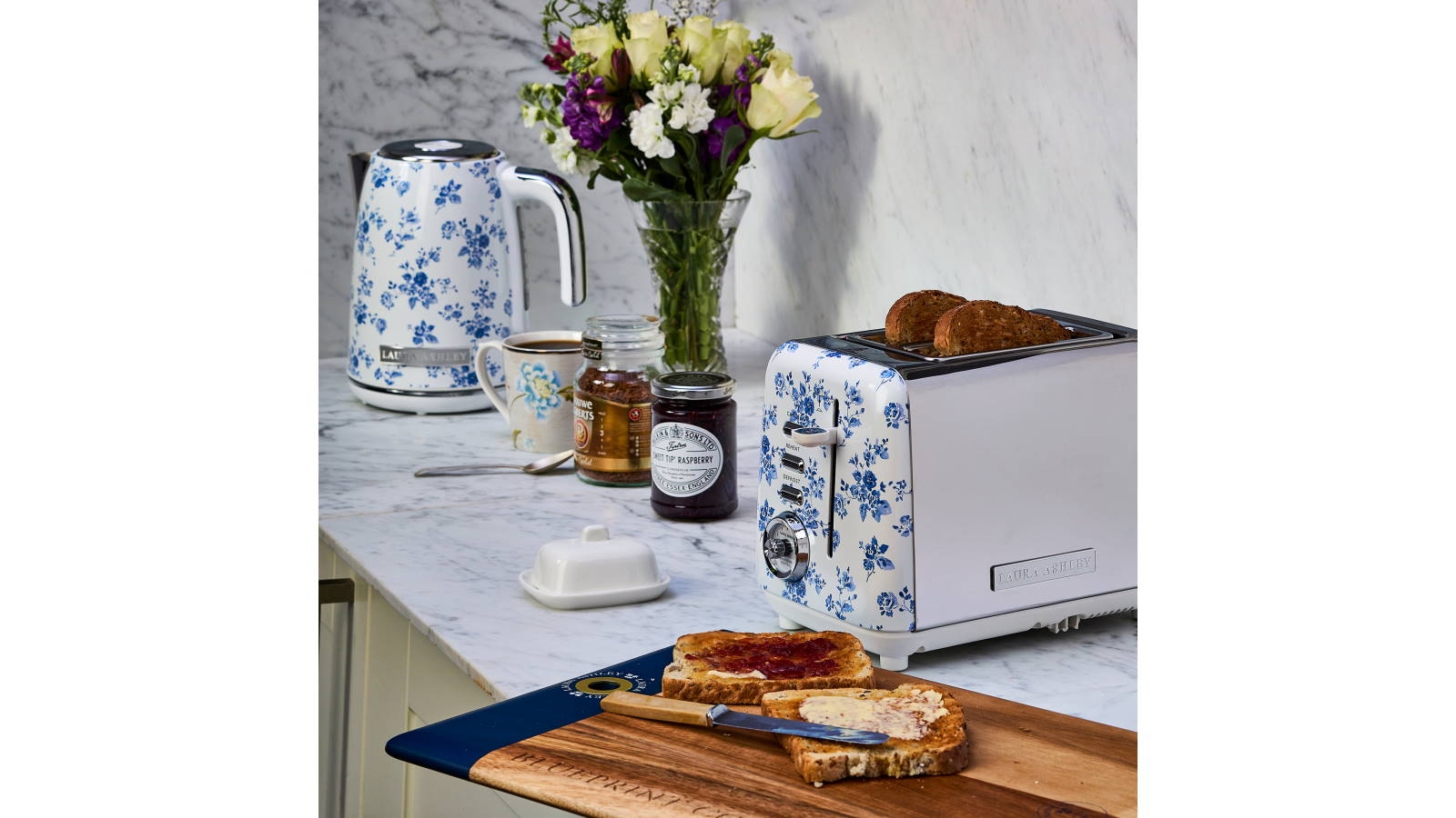 Laura Ashley 2 Slice Toaster - China Rose | Harvey Norman