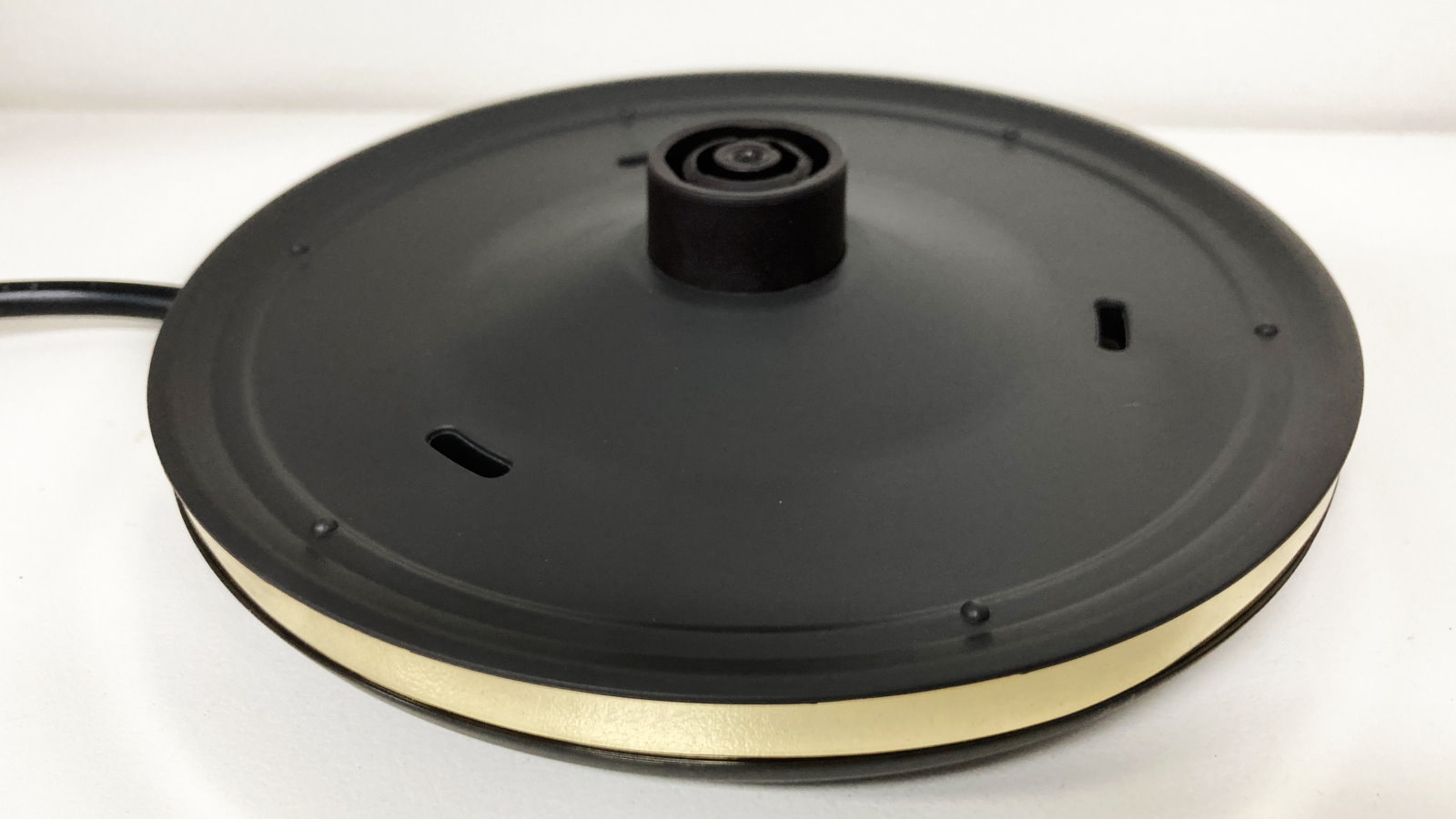 Morphy Richards Signature Soft Gold 1.5L Kettle - Matte Black | Harvey ...