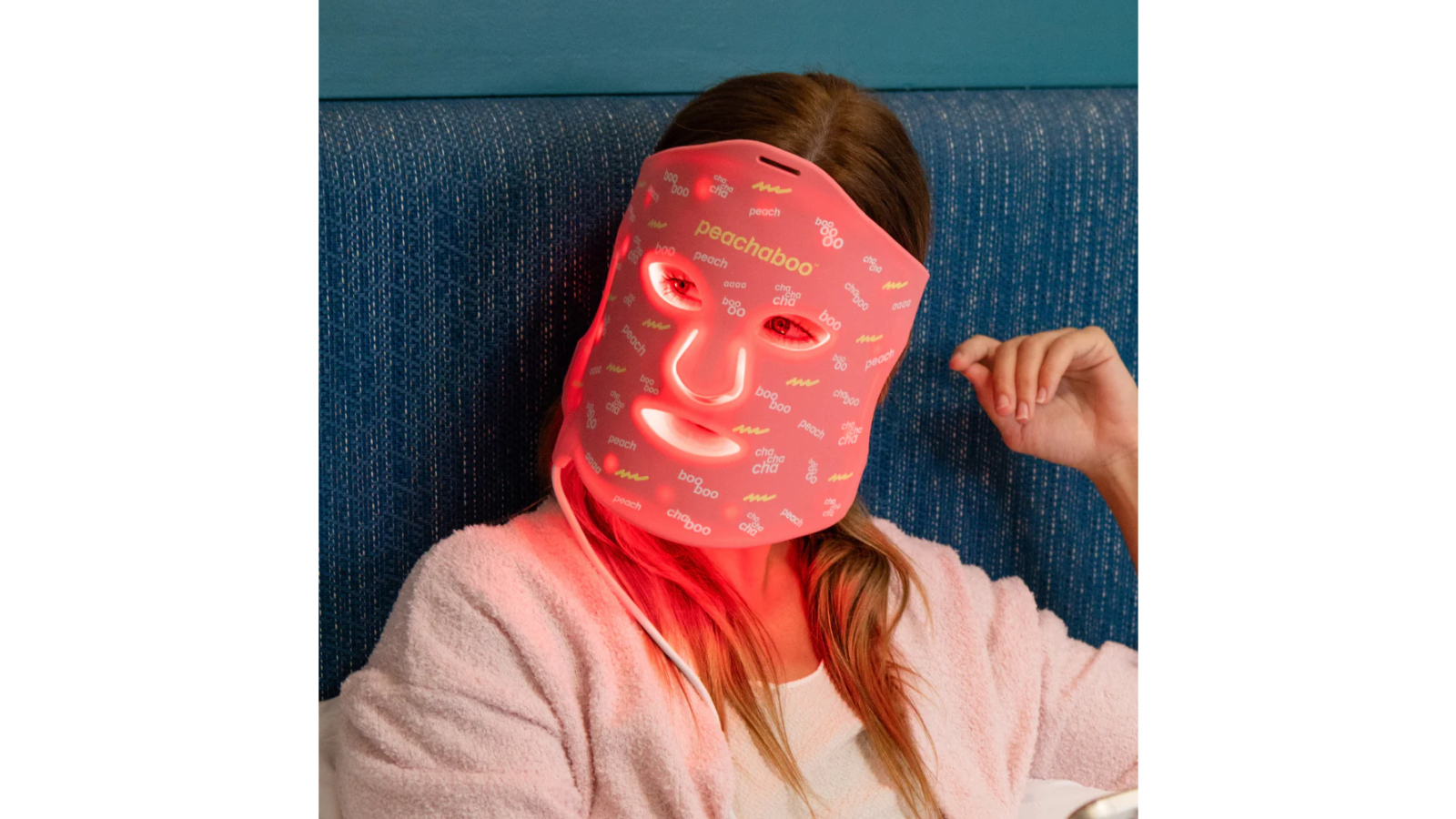 Peachaboo Pro Glo Silicone LED Light Therapy Mask | Harvey Norman