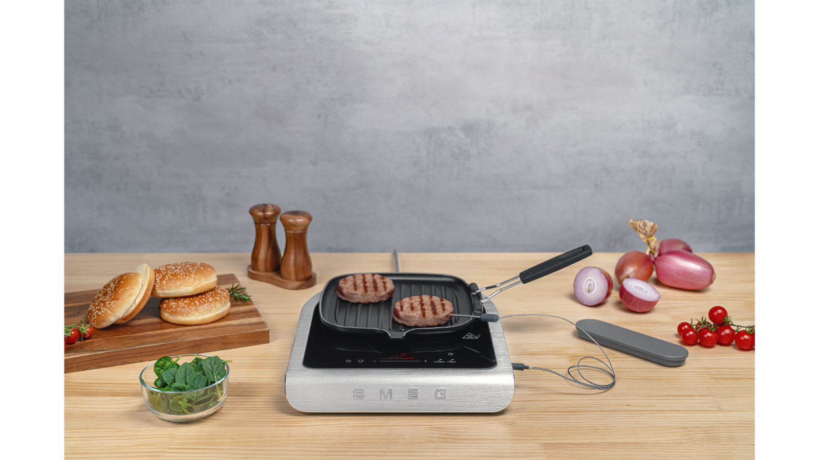 Smeg Portable Induction Cooktop - Matte White | Harvey Norman