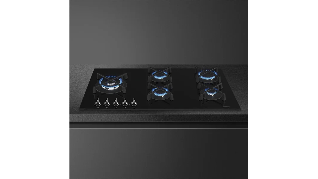 Smeg Classic 900mm 5 Burner Gas on Glass Cooktop - Black | Harvey Norman