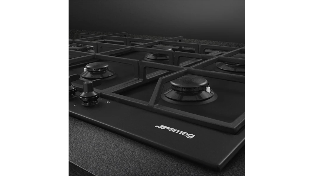 Smeg Classic 720mm 5 Burner Gas Cooktop - Matte Black | Harvey Norman