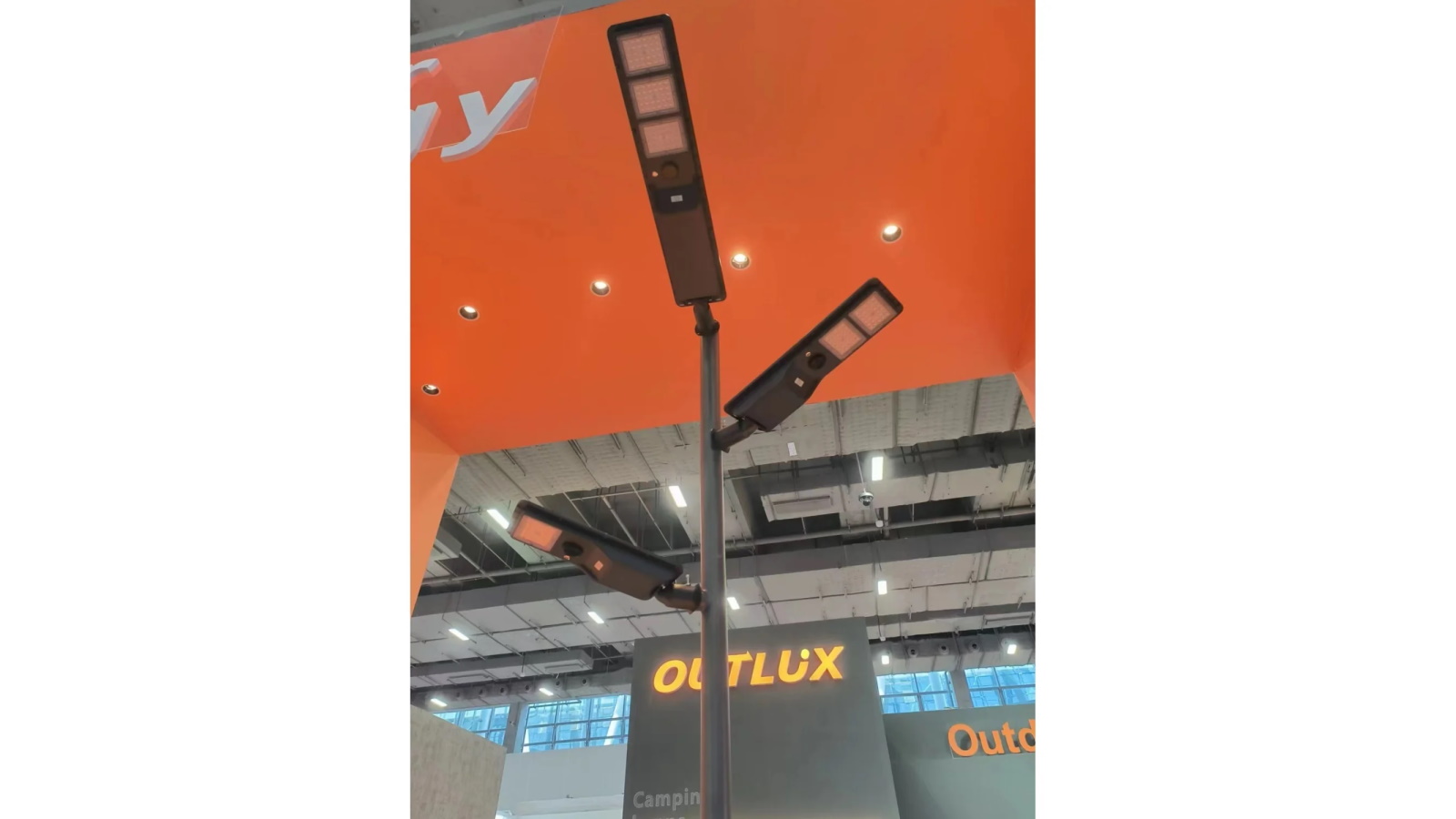 Outway Outlux Tartarus 180W LED Solar Street Light | Harvey Norman