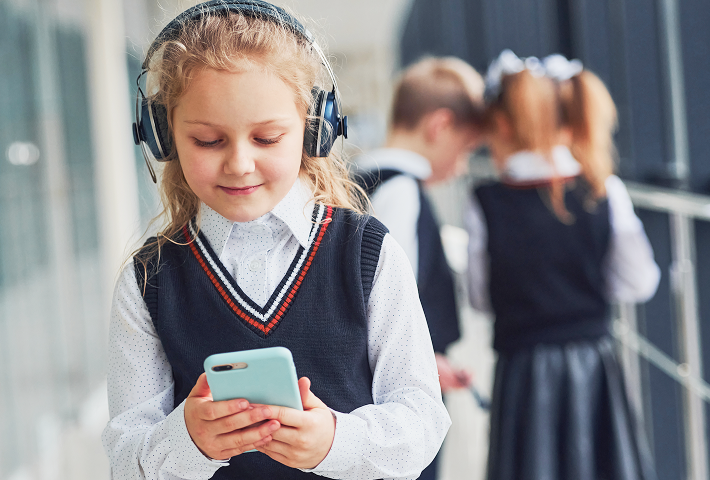 Expert’s Guide: Best Devices for Primary, High School & Uni | Harvey Norman