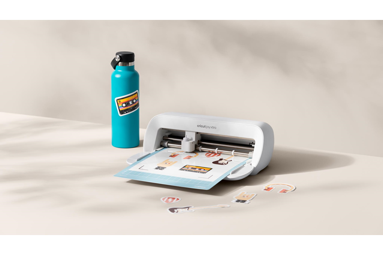 Cricut Joy Xtra Smart Cutting Machine | Harvey Norman