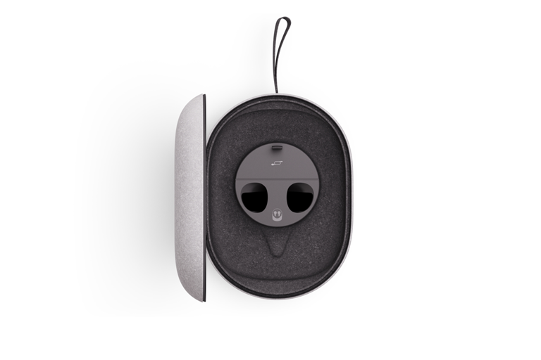Meta Quest Compact Carrying Case for Quest 3/3S | Harvey Norman