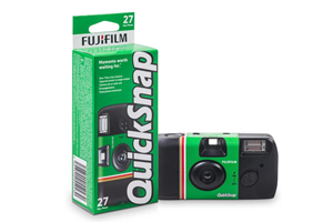 FujiFilm QuickSnap Flash Disposable Film Camera | Harvey Norman