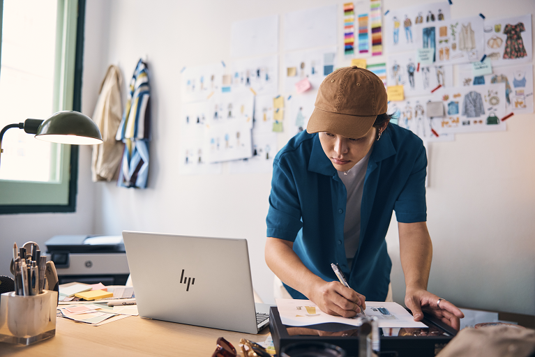 HP Pavilion Plus 14-inch i5-1335U/16GB/256GB SSD - Natural Silver ...