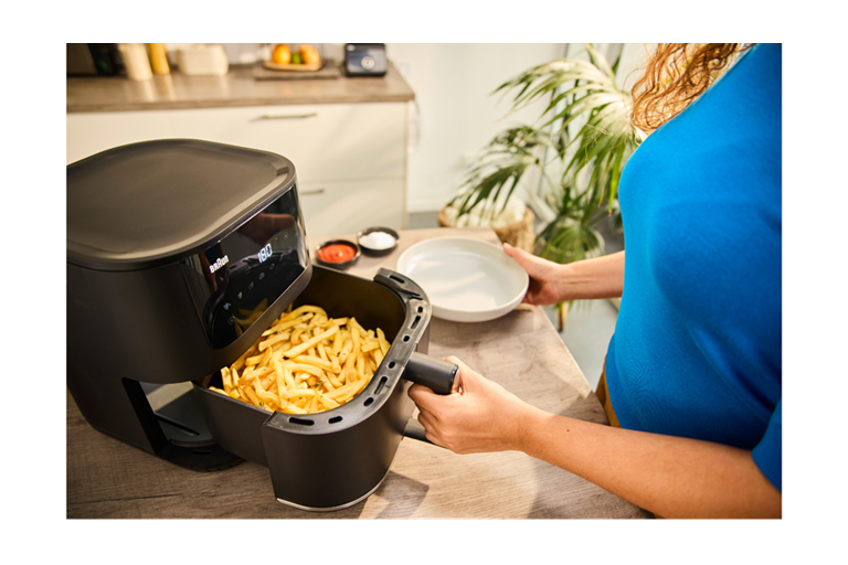 Braun Multifry 5 Airfryer - Matte Black | Harvey Norman