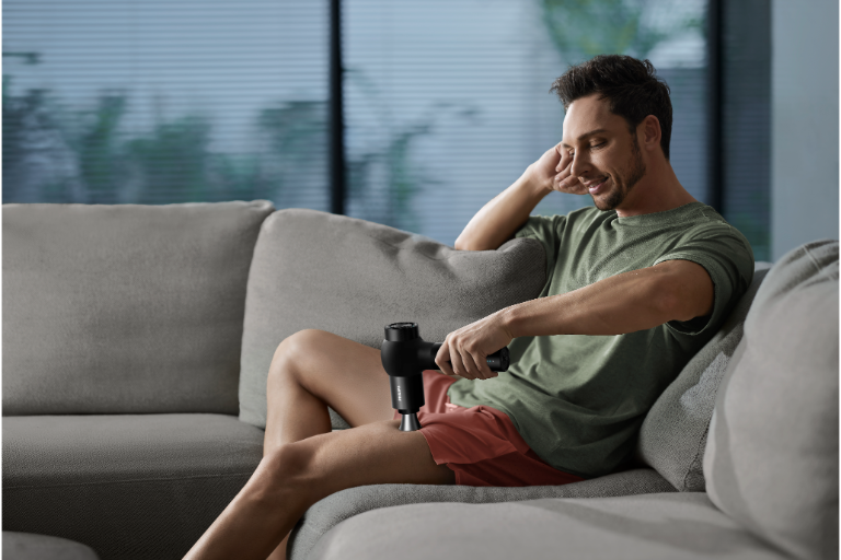 Philips Sports PRO Advanced Handheld Percussive Massager | Harvey Norman